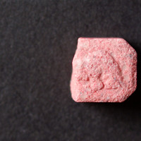 DrugsData.org (was EcstasyData): Test Details : Result #11017 - Red ...